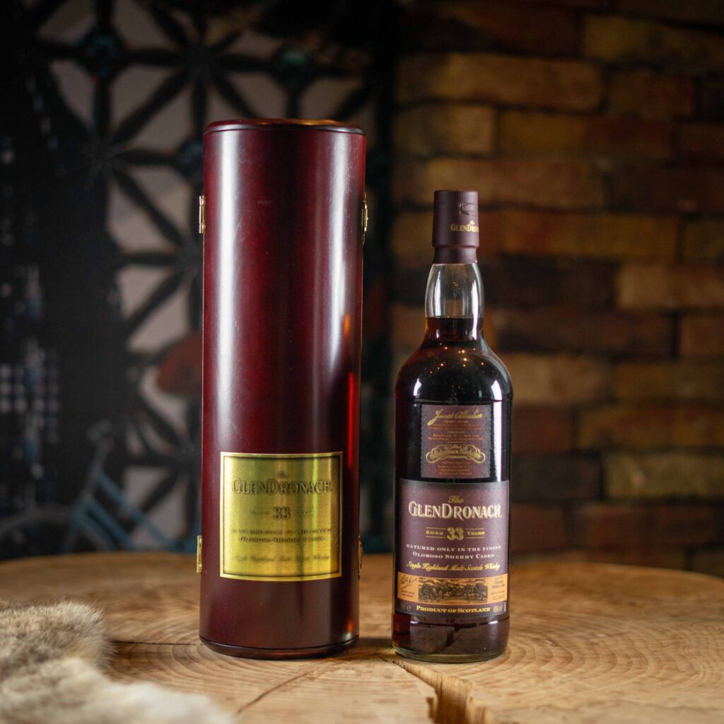The GlenDronach 33 Years Old Oloroso Sherry Cask - Wealthy Whisky Society